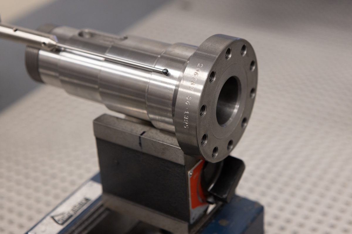 What causes gearbox failure? Signs & prevention | STOBER