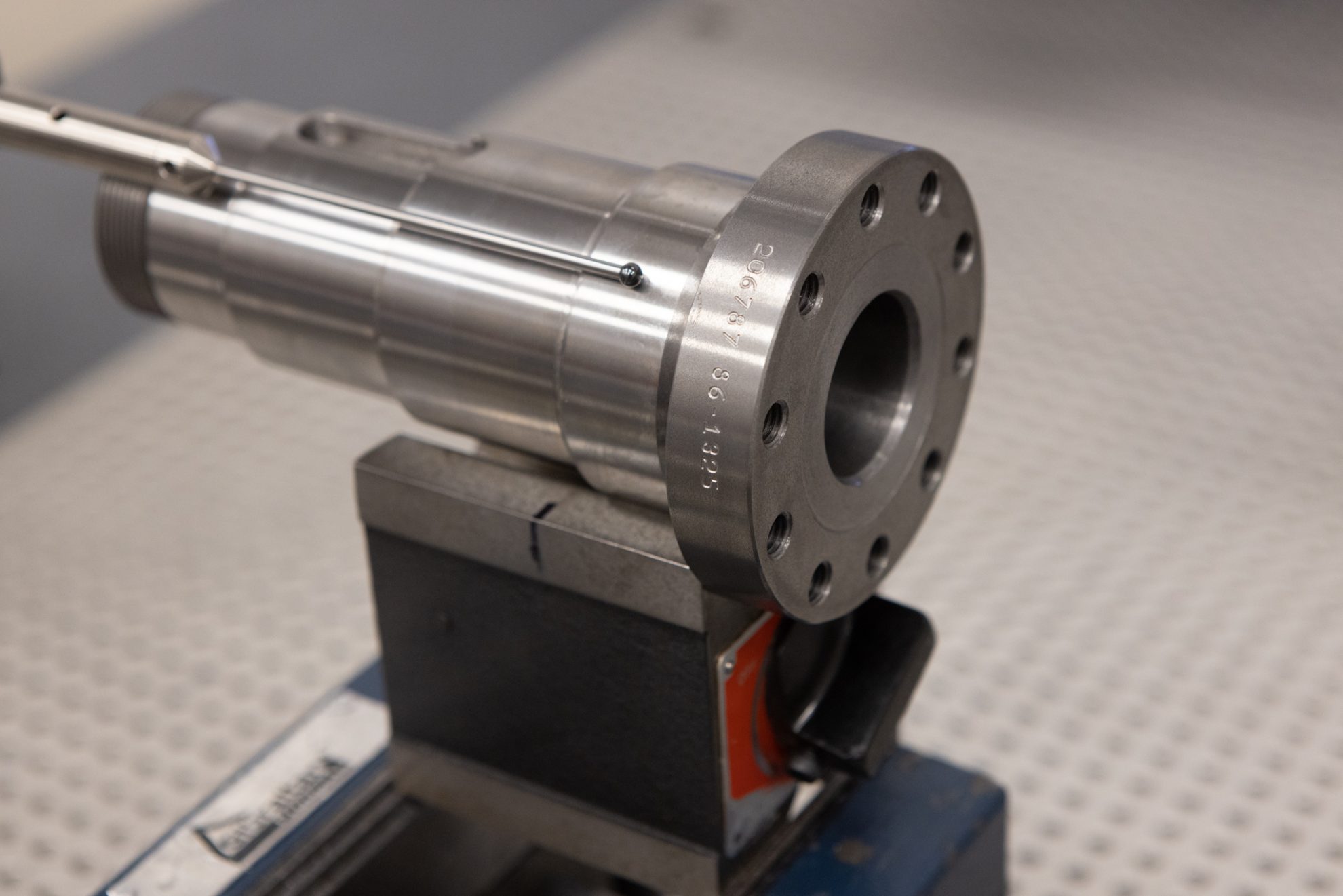 What causes gearbox failure? Signs & prevention | STOBER