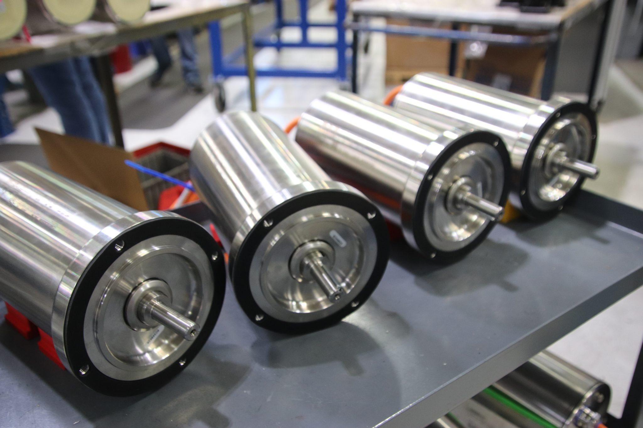 AC vs. DC motors: Choosing the right motor for modern applications | STOBER